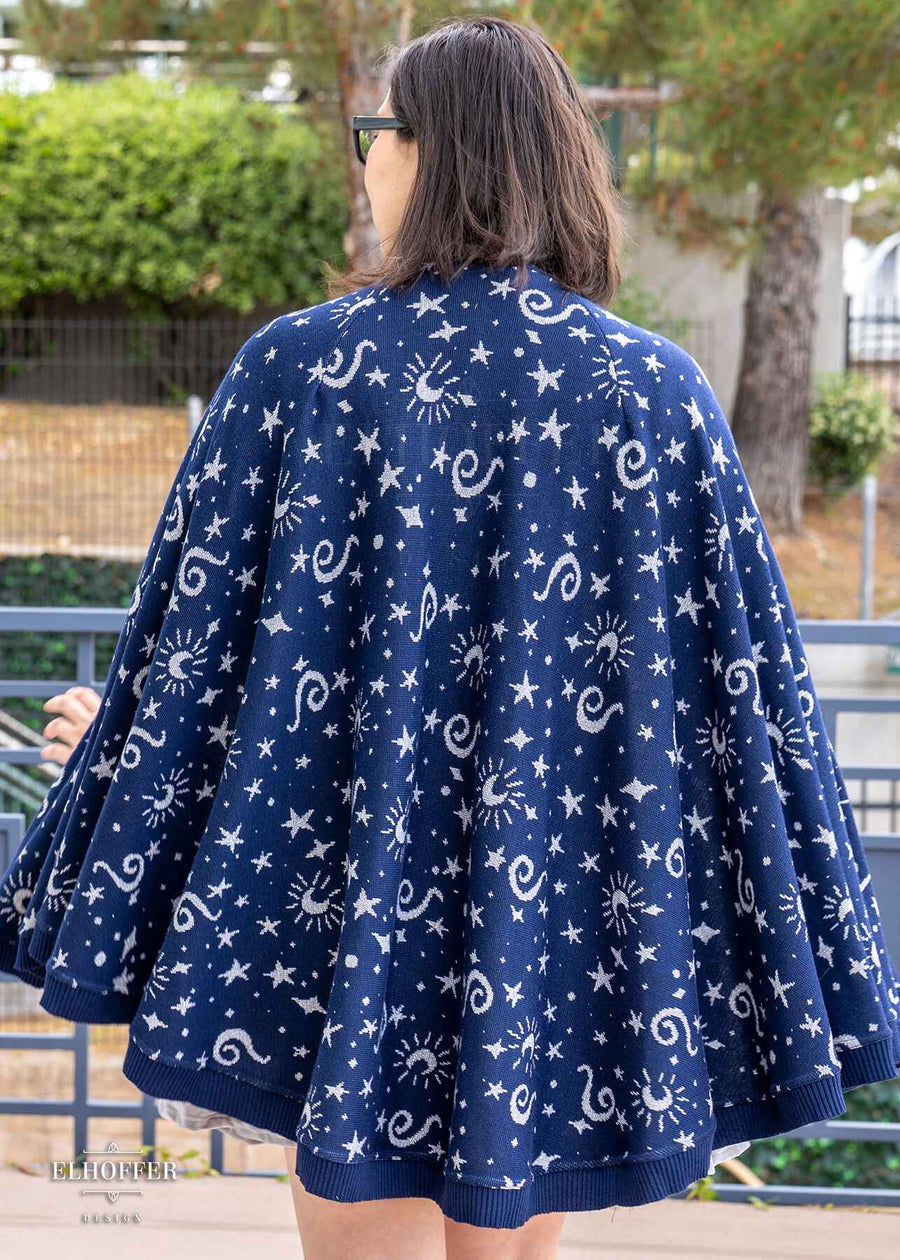 Starfall Cape – Elhoffer Design
